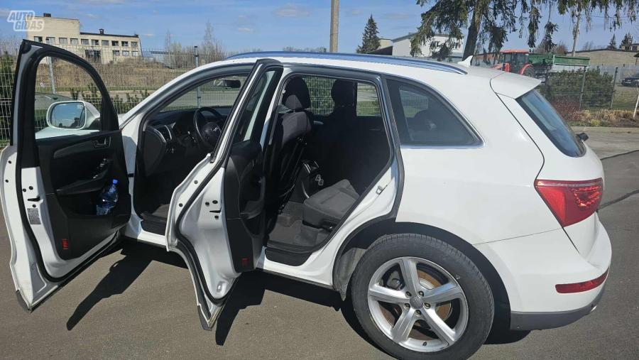 White Audi Q5 2011 in Vilkaviskis, with an engine capacity of 3.00 L and mileage of 212 thousand km for 9800 €, photo 16 on AUTOMOTO.COM.LV