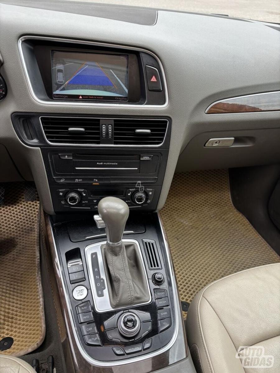 White Audi Q5 2011 in Kaunas, with an engine capacity of 2.00 L and mileage of 206 thousand km for 6950 €, photo 18 on AUTOMOTO.COM.LV
