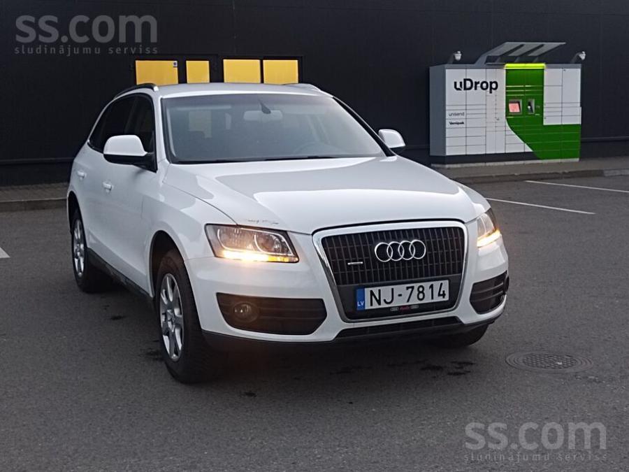Balts Audi Q5 2011 Rīga, ar dzinēja tilpumu 2.00 L un nobraukumu 0 tūkst. km par 9700 €, foto 4 vietnē AUTOMOTO.COM.LV