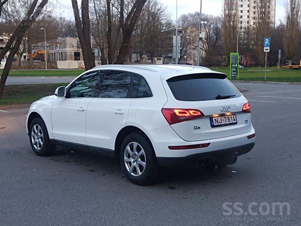 White Audi Q5 2011 in Riga, with an engine capacity of 2.00 L and mileage of 0 thousand km for 9700 €, photo 6 on AUTOMOTO.COM.LV