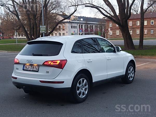 White Audi Q5 2011 in Riga, with an engine capacity of 2.00 L and mileage of 0 thousand km for 9700 €, photo 8 on AUTOMOTO.COM.LV