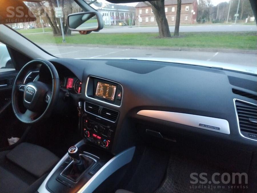 Balts Audi Q5 2011 Rīga, ar dzinēja tilpumu 2.00 L un nobraukumu 0 tūkst. km par 9700 €, foto 15 vietnē AUTOMOTO.COM.LV