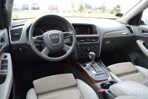White Audi Q5 2011 in Riga, with an engine capacity of 2.00 L and mileage of 212 thousand km for 10650 €, photo 9 on AUTOMOTO.COM.LV