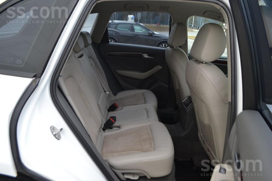 White Audi Q5 2011 in Riga, with an engine capacity of 2.00 L and mileage of 212 thousand km for 10650 €, photo 13 on AUTOMOTO.COM.LV