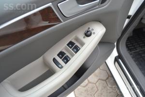 White Audi Q5 2011 in Riga, with an engine capacity of 2.00 L and mileage of 212 thousand km for 10650 €, photo 14 on AUTOMOTO.COM.LV