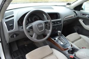 White Audi Q5 2011 in Riga, with an engine capacity of 2.00 L and mileage of 212 thousand km for 10650 €, photo 15 on AUTOMOTO.COM.LV