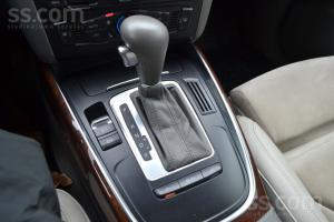 White Audi Q5 2011 in Riga, with an engine capacity of 2.00 L and mileage of 212 thousand km for 10650 €, photo 21 on AUTOMOTO.COM.LV