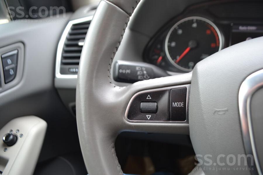 White Audi Q5 2011 in Riga, with an engine capacity of 2.00 L and mileage of 212 thousand km for 10650 €, photo 23 on AUTOMOTO.COM.LV