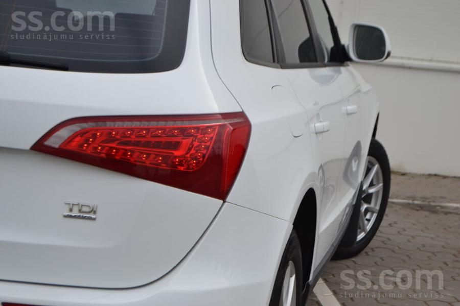 White Audi Q5 2011 in Riga, with an engine capacity of 2.00 L and mileage of 212 thousand km for 10650 €, photo 30 on AUTOMOTO.COM.LV