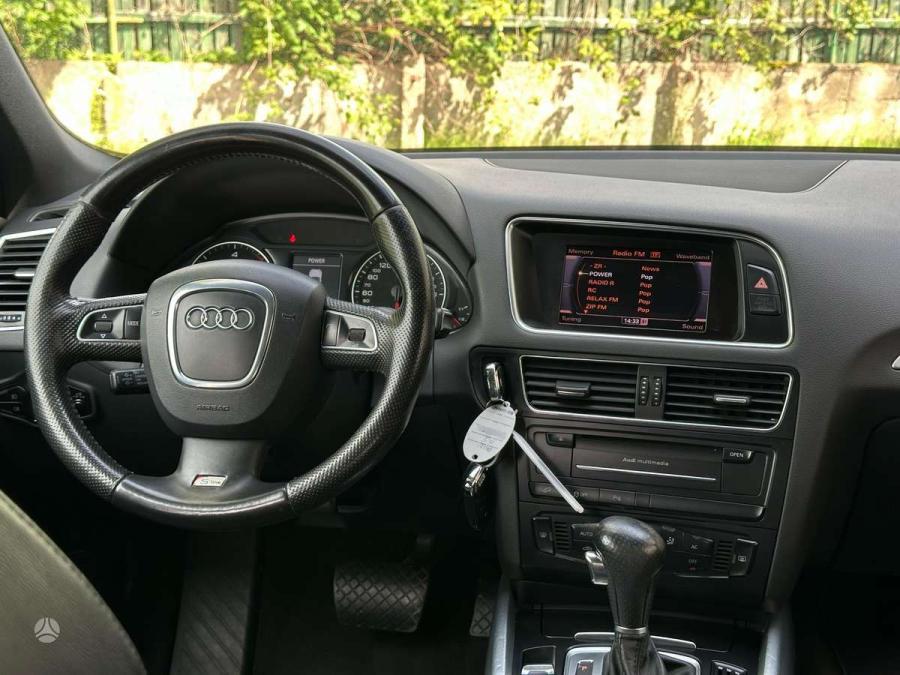 White Audi Q5 2011 in Utena, with an engine capacity of 1.97 L and mileage of 335 thousand km for 9700 €, photo 15 on AUTOMOTO.COM.LV