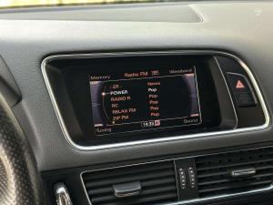 White Audi Q5 2011 in Utena, with an engine capacity of 1.97 L and mileage of 335 thousand km for 9700 €, photo 18 on AUTOMOTO.COM.LV