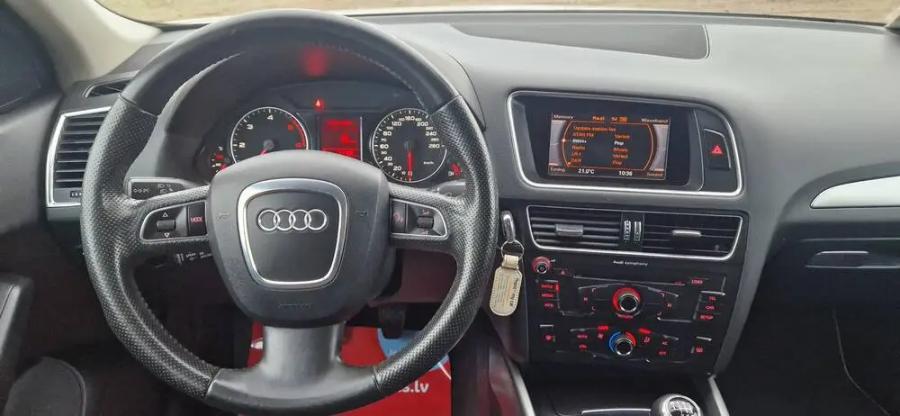 White Audi Q5 2011 in Daugavpils, with an engine capacity of 2.00 L and mileage of 285 thousand km for 9650 €, photo 11 on AUTOMOTO.COM.LV