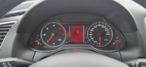 White Audi Q5 2011 in Daugavpils, with an engine capacity of 2.00 L and mileage of 285 thousand km for 9650 €, photo 14 on AUTOMOTO.COM.LV