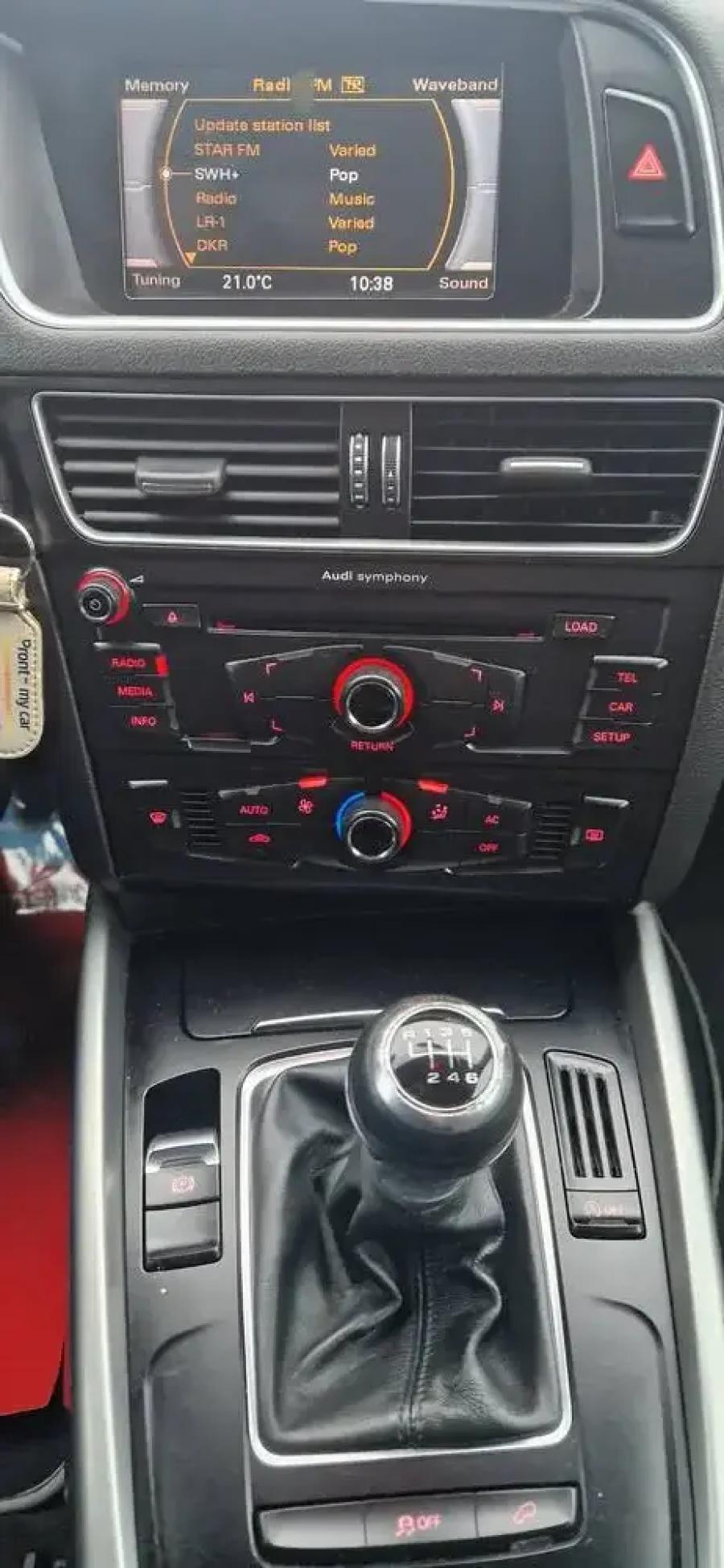 White Audi Q5 2011 in Daugavpils, with an engine capacity of 2.00 L and mileage of 285 thousand km for 9650 €, photo 18 on AUTOMOTO.COM.LV