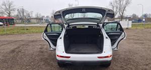 White Audi Q5 2011 in Daugavpils, with an engine capacity of 2.00 L and mileage of 285 thousand km for 9650 €, photo 25 on AUTOMOTO.COM.LV