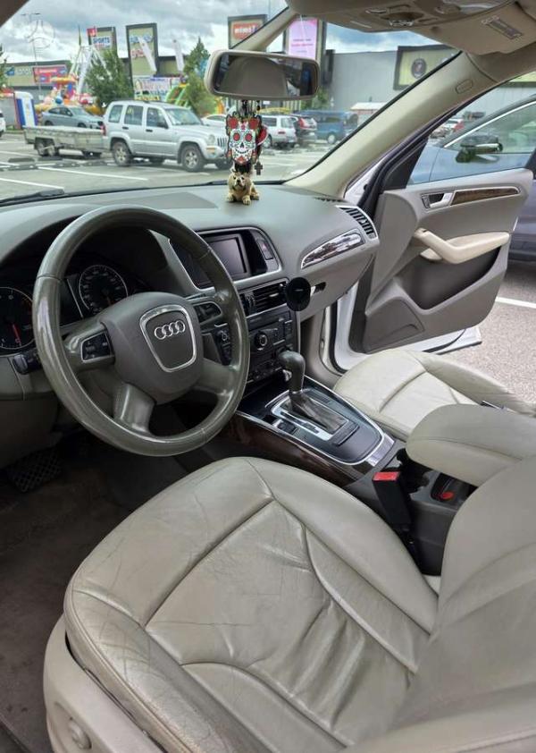 White Audi Q5 2011 in Vilnius, with an engine capacity of 1.98 L and mileage of 256 thousand km for 8300 €, photo 5 on AUTOMOTO.COM.LV