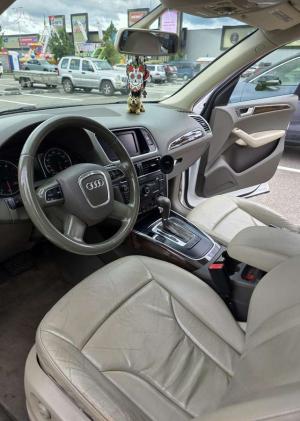 White Audi Q5 2011 in Vilnius, with an engine capacity of 1.98 L and mileage of 256 thousand km for 8300 €, photo 6 on AUTOMOTO.COM.LV