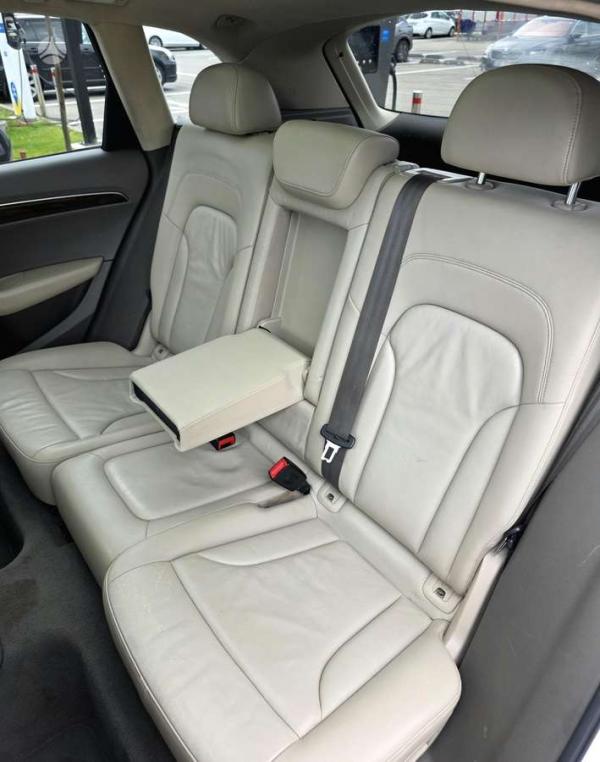White Audi Q5 2011 in Vilnius, with an engine capacity of 1.98 L and mileage of 256 thousand km for 8300 €, photo 9 on AUTOMOTO.COM.LV