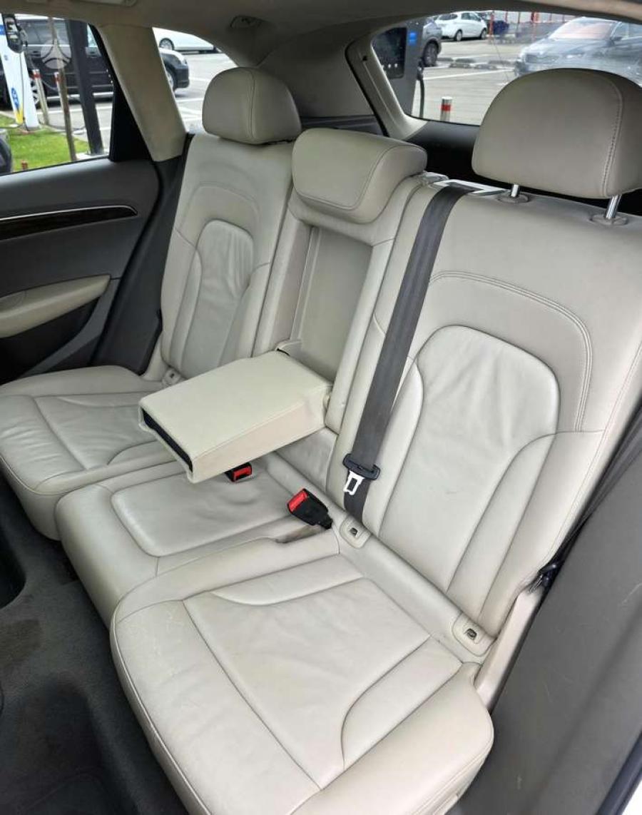 White Audi Q5 2011 in Vilnius, with an engine capacity of 1.98 L and mileage of 256 thousand km for 8300 €, photo 10 on AUTOMOTO.COM.LV
