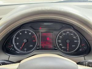 White Audi Q5 2011 in Vilnius, with an engine capacity of 1.98 L and mileage of 256 thousand km for 8300 €, photo 12 on AUTOMOTO.COM.LV