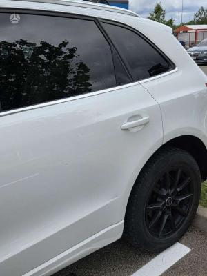 White Audi Q5 2011 in Vilnius, with an engine capacity of 1.98 L and mileage of 256 thousand km for 8300 €, photo 17 on AUTOMOTO.COM.LV