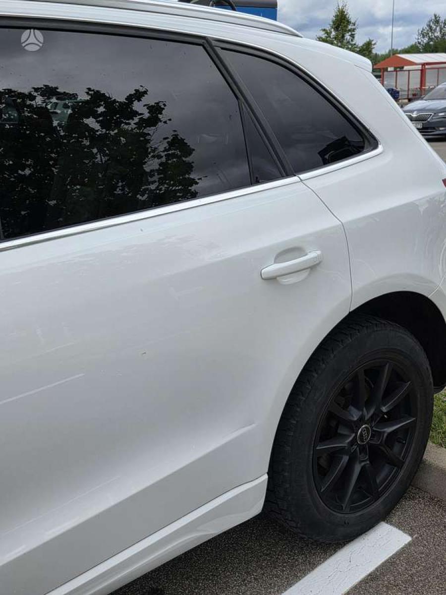 White Audi Q5 2011 in Vilnius, with an engine capacity of 1.98 L and mileage of 256 thousand km for 8300 €, photo 17 on AUTOMOTO.COM.LV