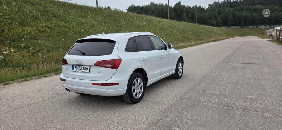 White Audi Q5 2011 in Vilnius, with an engine capacity of 1.97 L and mileage of 269 thousand km for 9200 €, photo 7 on AUTOMOTO.COM.LV
