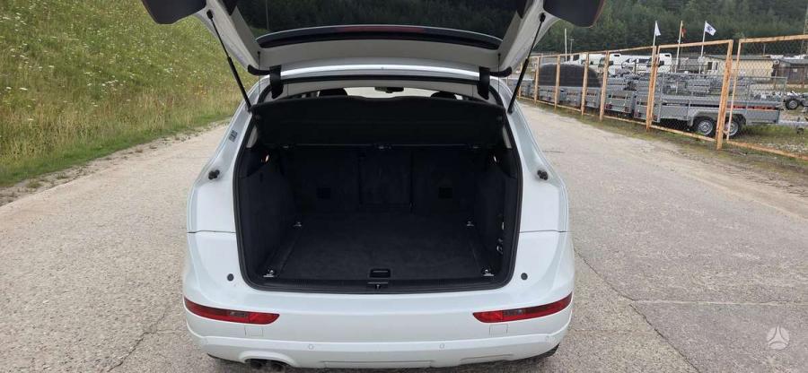 White Audi Q5 2011 in Vilnius, with an engine capacity of 1.97 L and mileage of 269 thousand km for 9200 €, photo 10 on AUTOMOTO.COM.LV