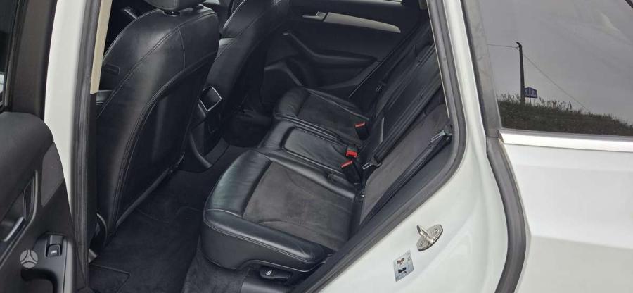 White Audi Q5 2011 in Vilnius, with an engine capacity of 1.97 L and mileage of 269 thousand km for 9200 €, photo 15 on AUTOMOTO.COM.LV
