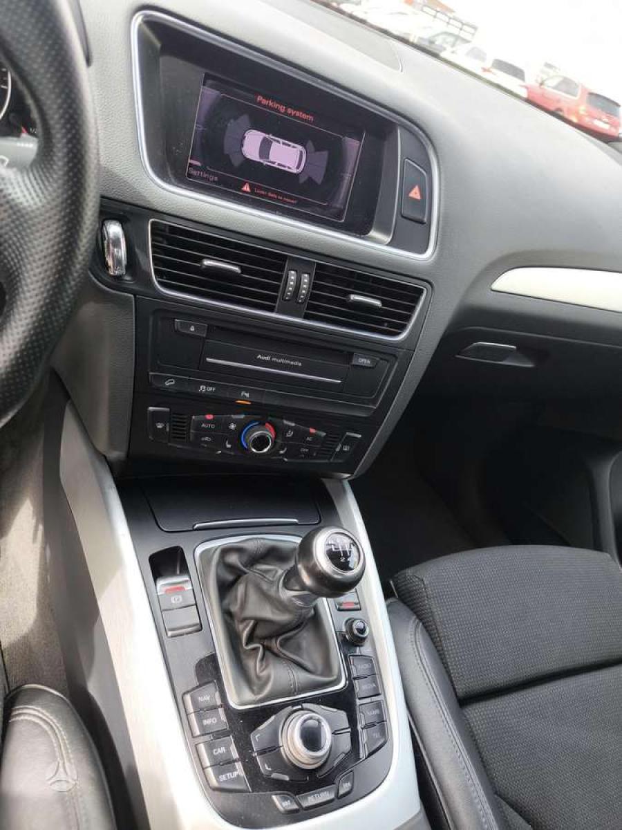 Balts Audi Q5 2011 Viļņa, ar dzinēja tilpumu 1.97 L un nobraukumu 251 tūkst. km par 9400 €, foto 27 vietnē AUTOMOTO.COM.LV
