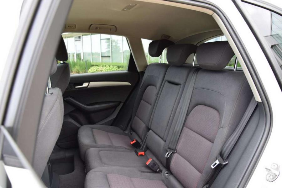 Balts Audi Q5 2011 Viļņa, ar dzinēja tilpumu 1.98 L un nobraukumu 285 tūkst. km par 6600 €, foto 20 vietnē AUTOMOTO.COM.LV