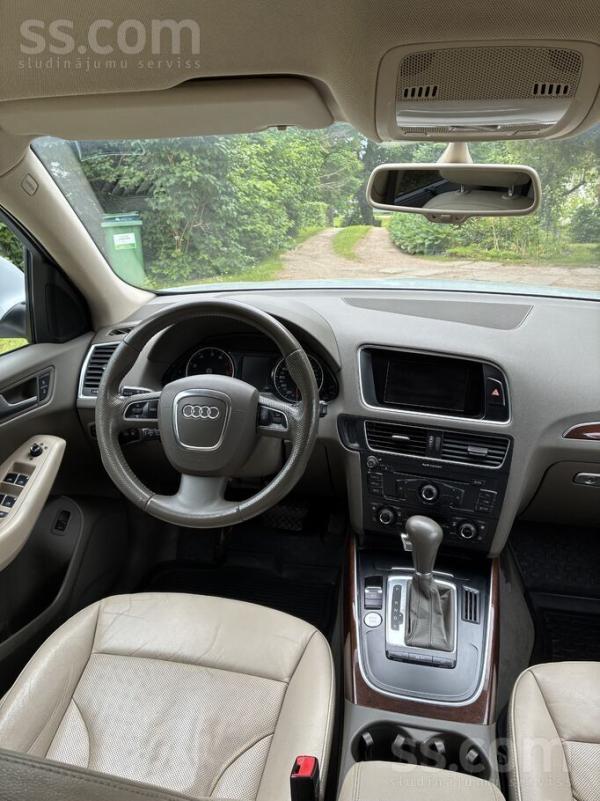 White Audi Q5 2011 in Riga, with an engine capacity of 2.00 L and mileage of 241 thousand km for 10900 €, photo 5 on AUTOMOTO.COM.LV
