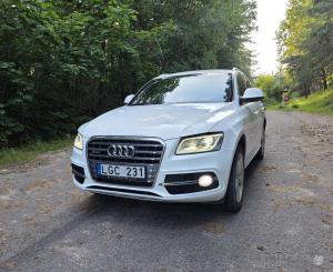 Balts Audi Q5 2011 Viļņa, ar dzinēja tilpumu 2.97 L un nobraukumu 214 tūkst. km par 9500 €, foto  vietnē AUTOMOTO.COM.LV