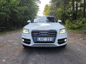 Balts Audi Q5 2011 Viļņa, ar dzinēja tilpumu 2.97 L un nobraukumu 214 tūkst. km par 9500 €, foto 4 vietnē AUTOMOTO.COM.LV