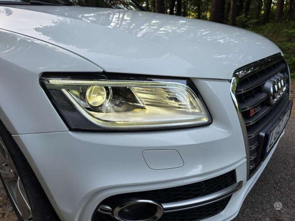 White Audi Q5 2011 in Vilnius, with an engine capacity of 2.97 L and mileage of 214 thousand km for 9500 €, photo 10 on AUTOMOTO.COM.LV