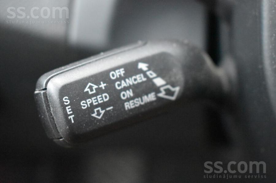 Balts Audi Q5 2011 Talsi, ar dzinēja tilpumu 3.00 L un nobraukumu 302 tūkst. km par 9200 €, foto 20 vietnē AUTOMOTO.COM.LV