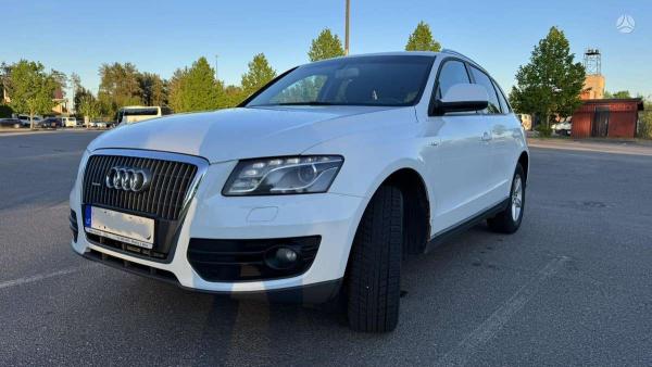 White Audi Q5 2011 in Utena, with an engine capacity of 1.97 L and mileage of 441 thousand km for 6150 €, photo 4 on AUTOMOTO.COM.LV