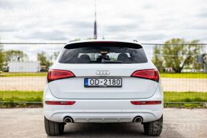 White Audi Q5 2012 in Riga, with an engine capacity of 3.00 L and mileage of 290 thousand km for 12590 €, photo 8 on AUTOMOTO.COM.LV