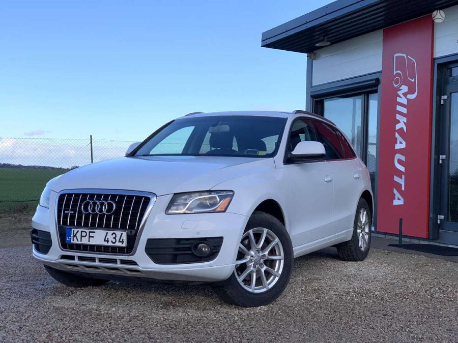 White Audi Q5 2012 in Kedainiai, with an engine capacity of 1.98 L and mileage of 294 thousand km for 7999 €, photo 1 on AUTOMOTO.COM.LV
