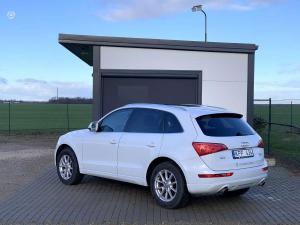 White Audi Q5 2012 in Kedainiai, with an engine capacity of 1.98 L and mileage of 294 thousand km for 7999 €, photo 4 on AUTOMOTO.COM.LV