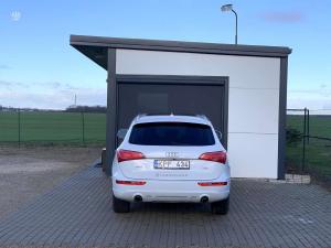 White Audi Q5 2012 in Kedainiai, with an engine capacity of 1.98 L and mileage of 294 thousand km for 7999 €, photo 7 on AUTOMOTO.COM.LV