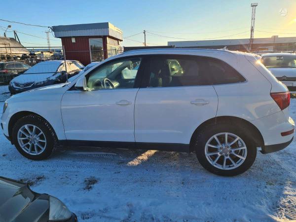 White Audi Q5 2012 in Kaunas, with an engine capacity of 1.97 L and mileage of 233 thousand km for 9500 €, photo 3 on AUTOMOTO.COM.LV