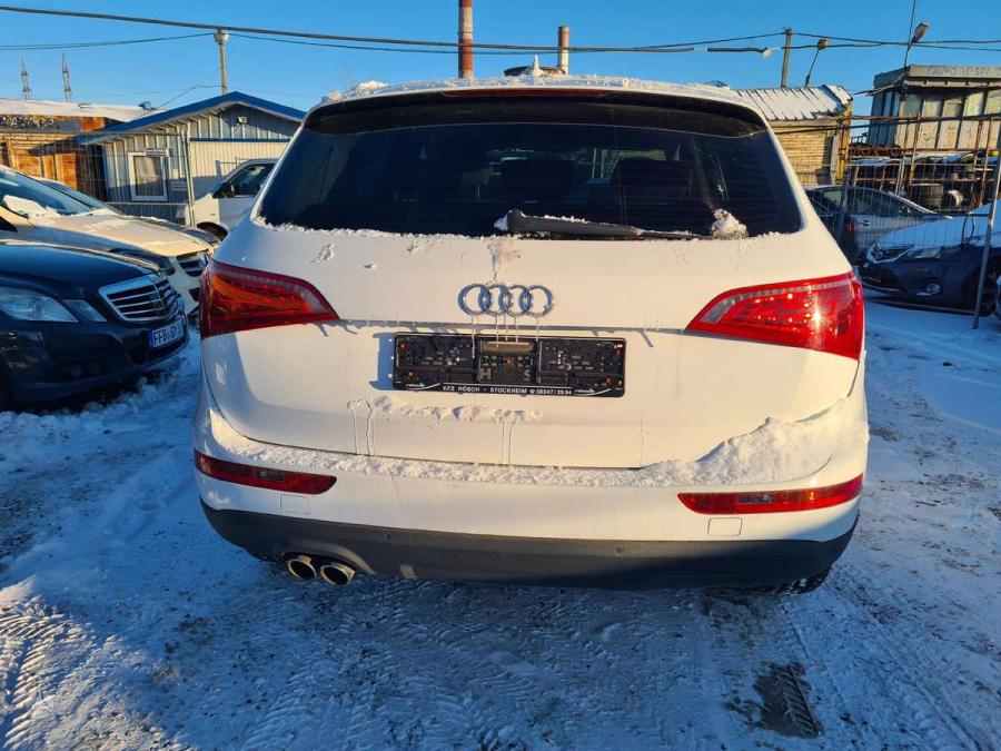 White Audi Q5 2012 in Kaunas, with an engine capacity of 1.97 L and mileage of 233 thousand km for 9500 €, photo 6 on AUTOMOTO.COM.LV