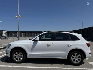White Audi Q5 2012 in Kaunas, with an engine capacity of 1.98 L and mileage of 338 thousand km for 9500 €, photo 4 on AUTOMOTO.COM.LV