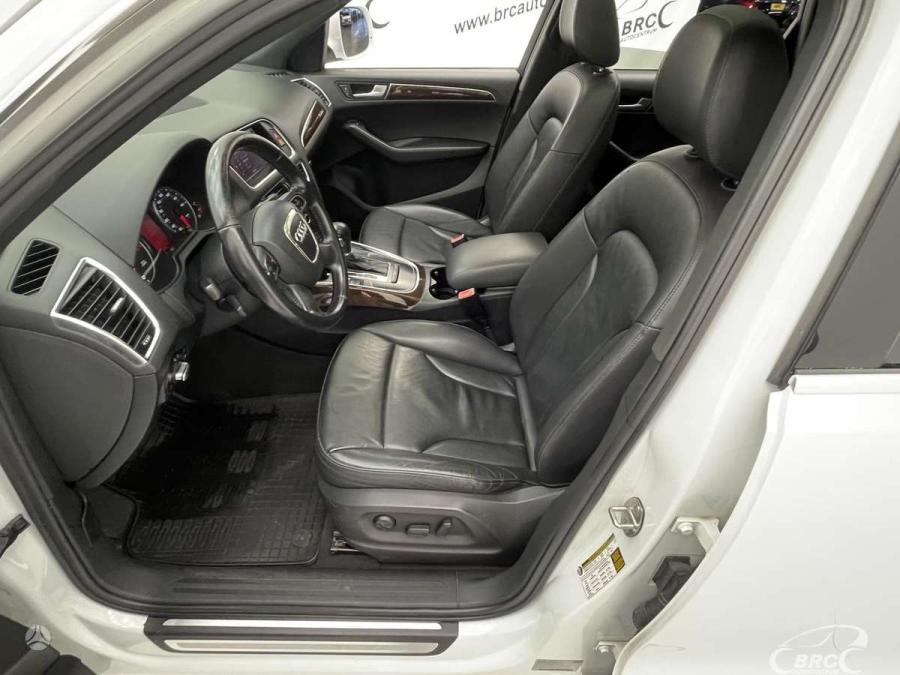 White Audi Q5 2012 in Vilnius, with an engine capacity of 1.98 L and mileage of 267 thousand km for 6900 €, photo 21 on AUTOMOTO.COM.LV