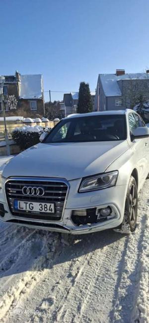 White Audi Q5 2012 in Klaipeda, with an engine capacity of 1.98 L and mileage of 190 thousand km for 6500 €, photo 4 on AUTOMOTO.COM.LV