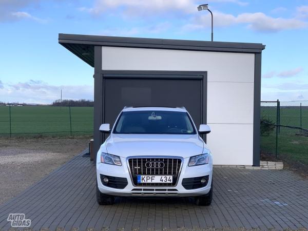 White Audi Q5 2012 in Kaunas, with an engine capacity of 2.00 L and mileage of 294 thousand km for 7999 €, photo 6 on AUTOMOTO.COM.LV