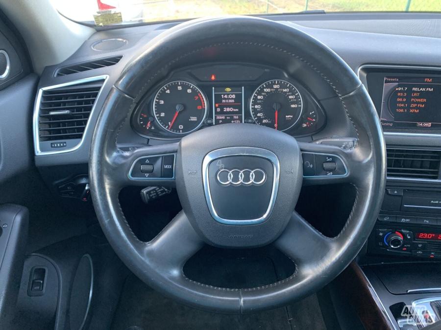 Balts Audi Q5 2012 Kauņa, ar dzinēja tilpumu 2.00 L un nobraukumu 294 tūkst. km par 7999 €, foto 19 vietnē AUTOMOTO.COM.LV