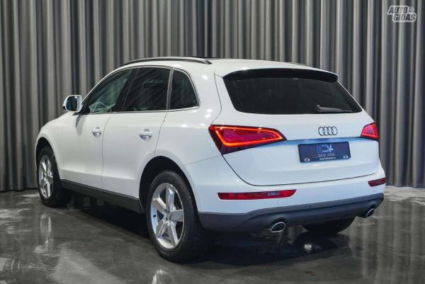 Balts Audi Q5 2012 Marijampole, ar dzinēja tilpumu 3.00 L un nobraukumu 252 tūkst. km par 10950 €, foto 7 vietnē AUTOMOTO.COM.LV