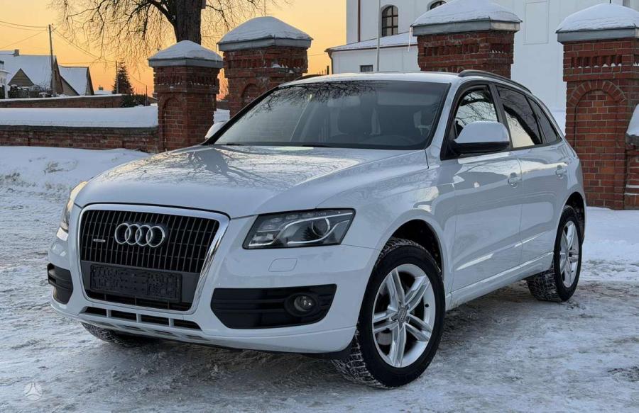 Balts Audi Q5 2012 Raseiniai, ar dzinēja tilpumu 1.97 L un nobraukumu 243 tūkst. km par 9650 €, foto 1 vietnē AUTOMOTO.COM.LV